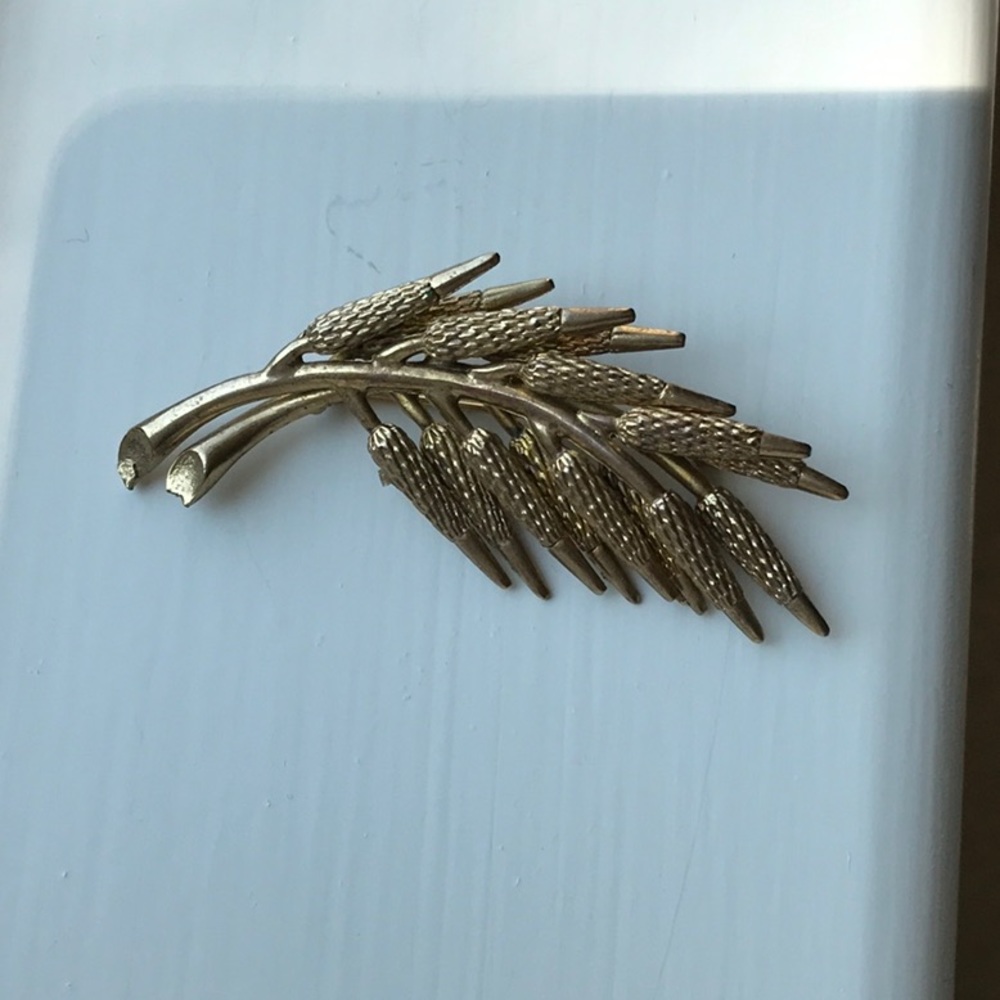 Gold Wheat Pin - Gem